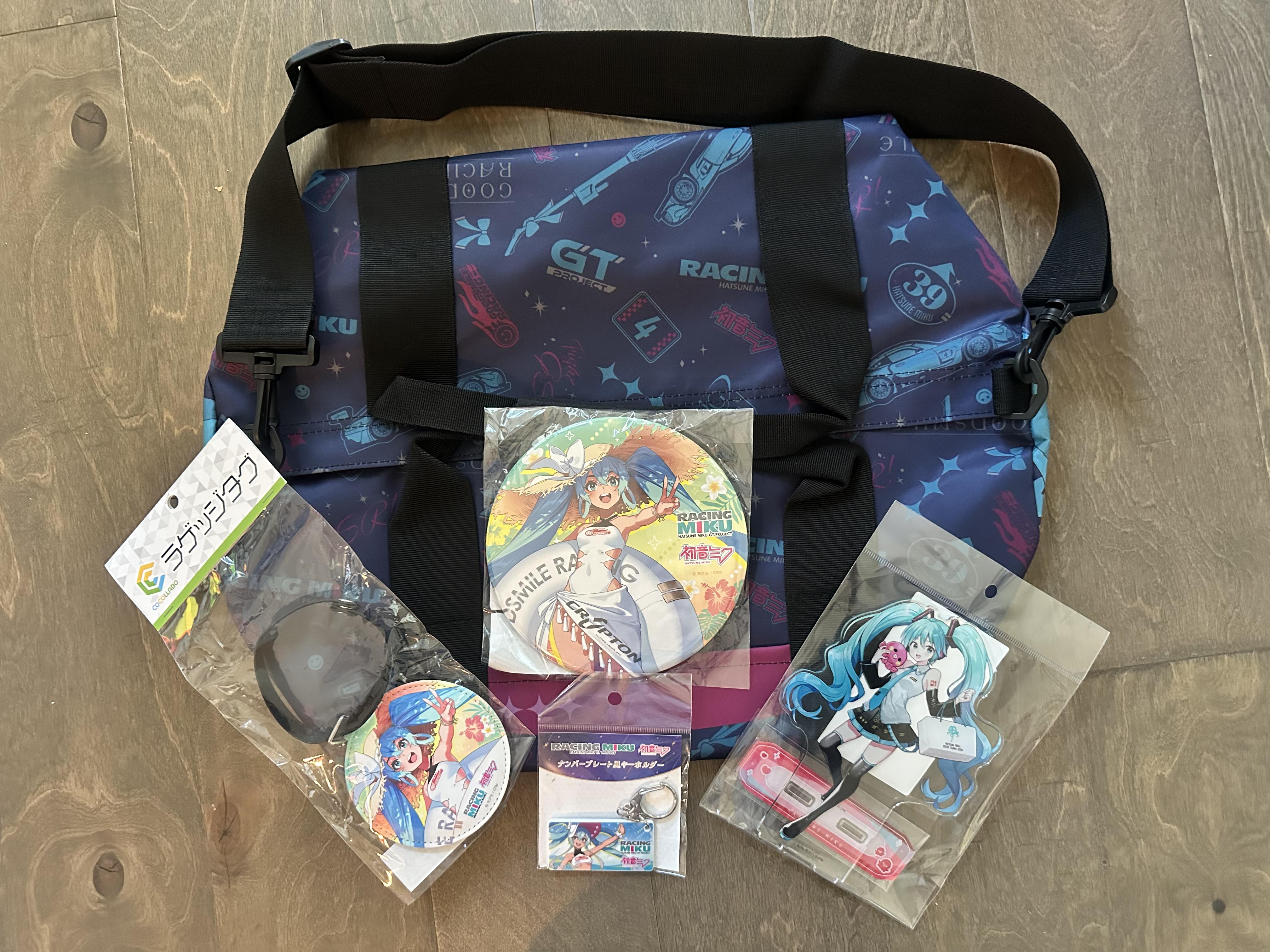 Hatsune Miku Special Bundle - Tote Bag, Keychain, Badge, Tag, Stand ...